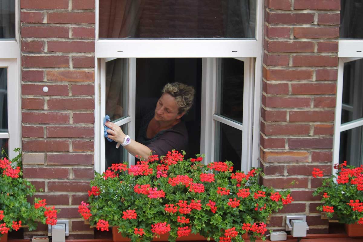 A Guide On How To Clean Windows - Bingley Windows & Glass